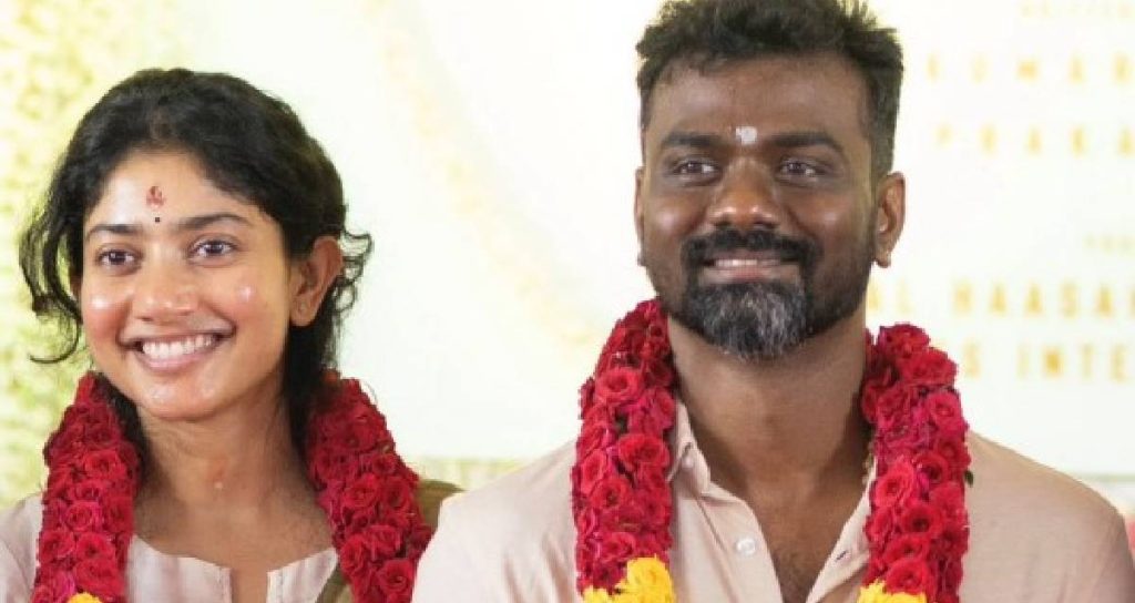 பிரபல இயக்குனரை கல்யாணம் செய்தாரா சாய் பல்லவி?… வைரலாகும் புகைப்படம் ...